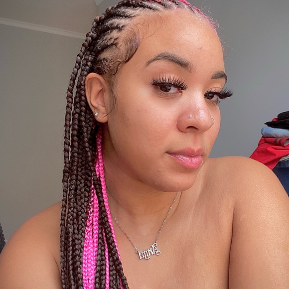 Malaylays' Closet (@malaylay_rose) | Poshmark